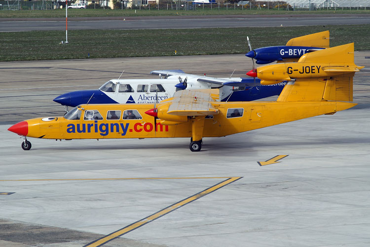 planes-international.com - Guernsey Airport